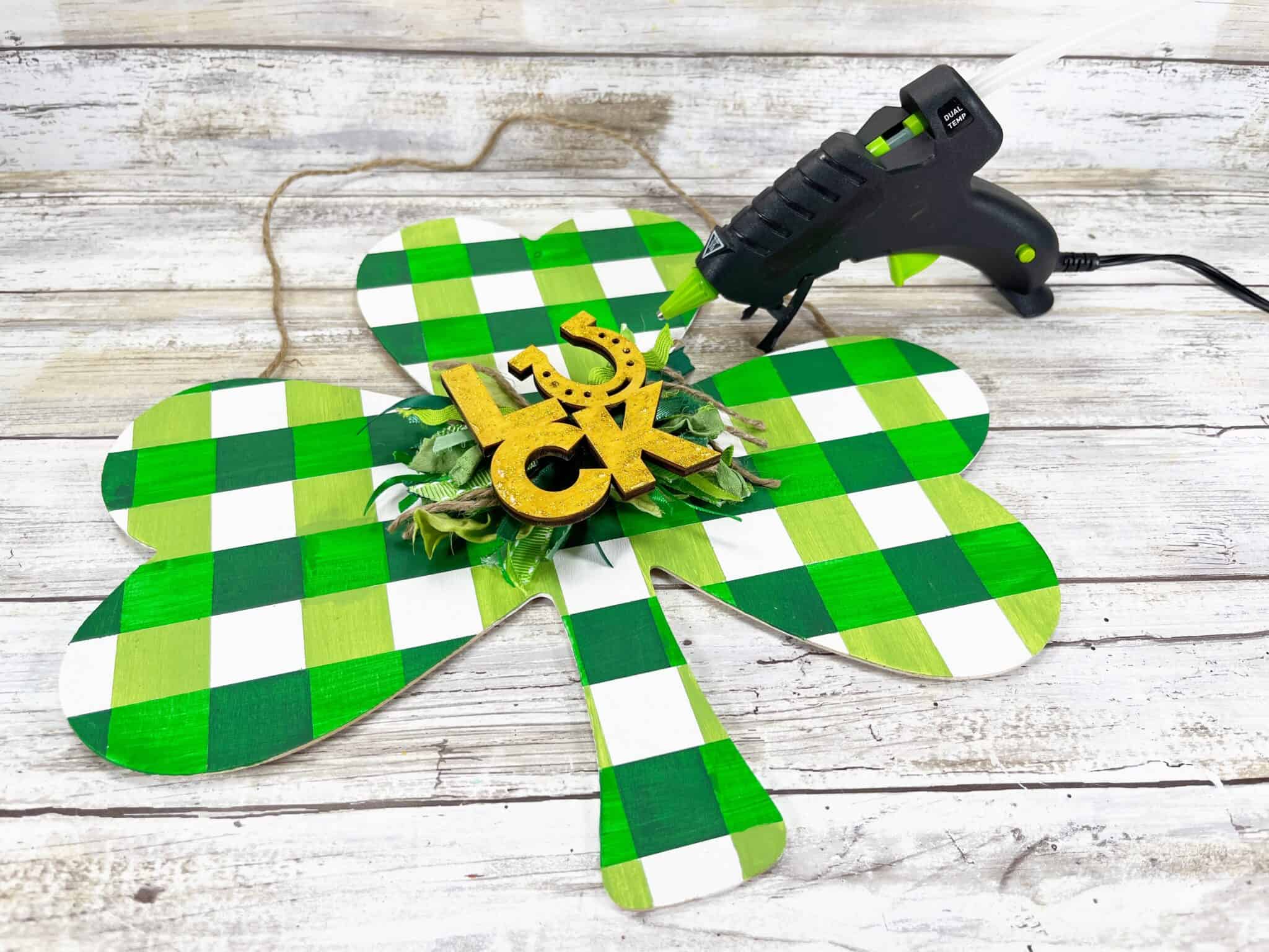 DIY Dollar Store Buffalo Plaid Shamrock | Tiny Tree Decor 2026